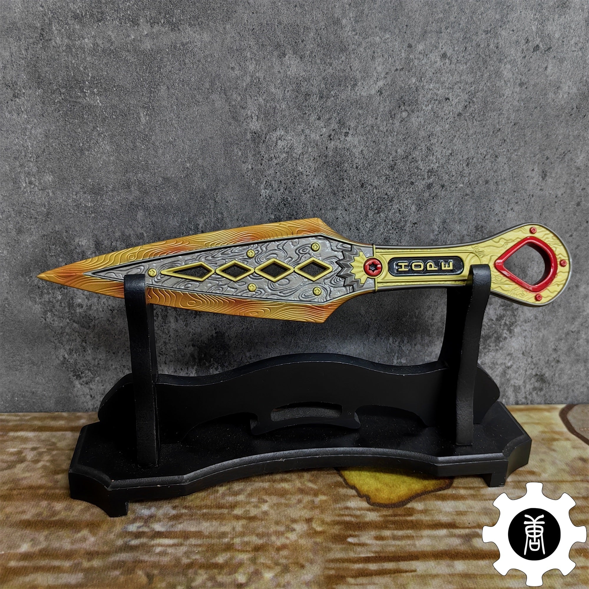 Metal Wraith Kunai Color Life Size Replica – Leones Marvelous Items