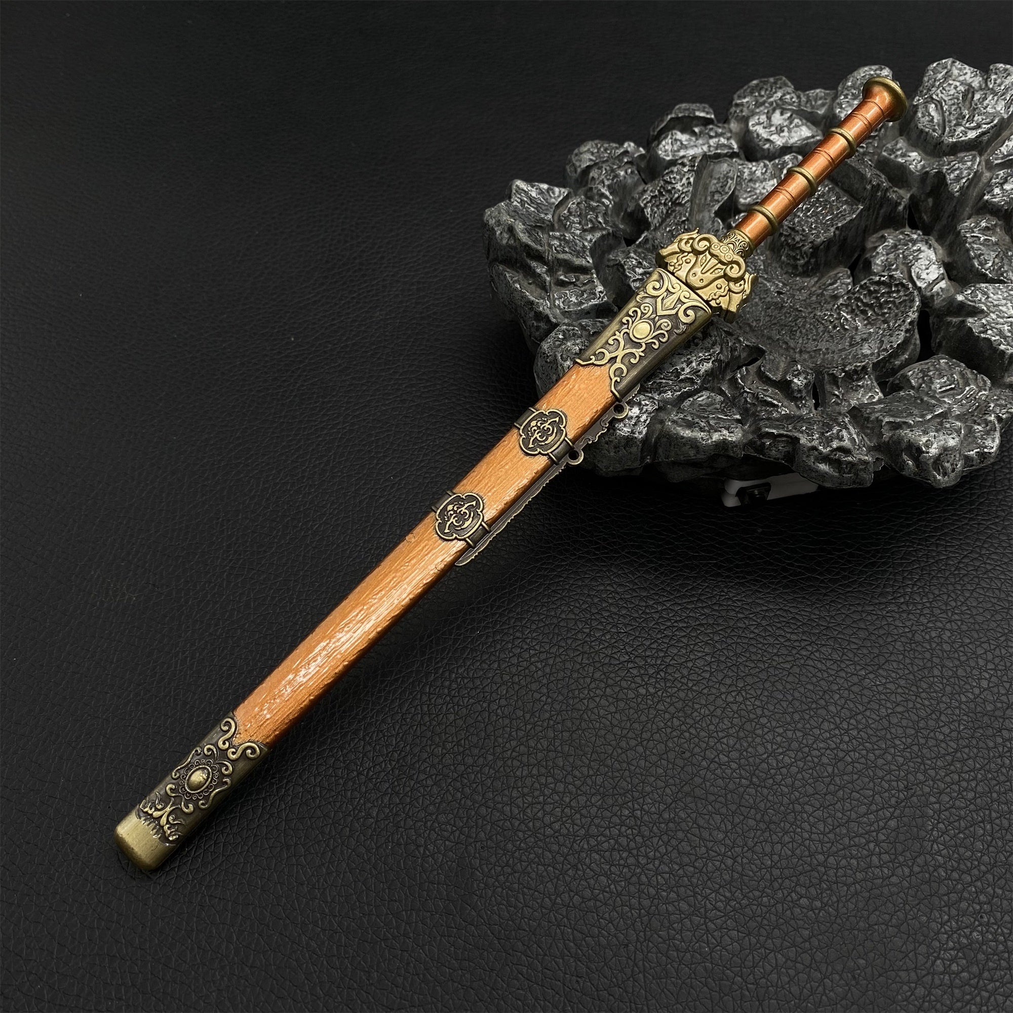 Cool Weapon Drunken Sword Metal Replica – Leones Marvelous Items