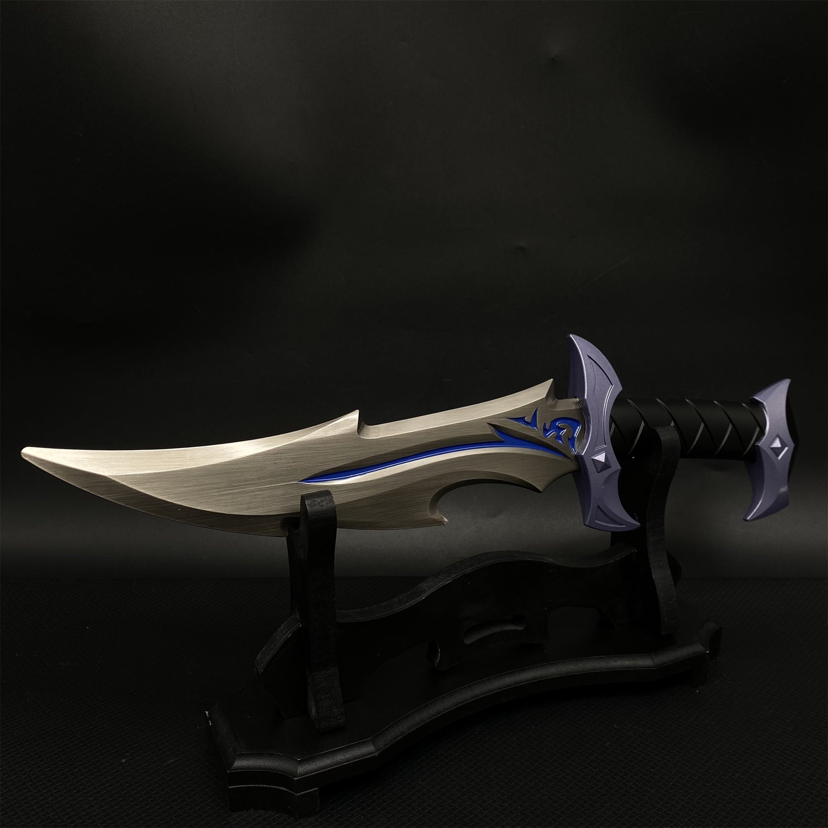 Game Reaver Knife Metal Blunt Blade Dagger Prop Replica – Leones ...