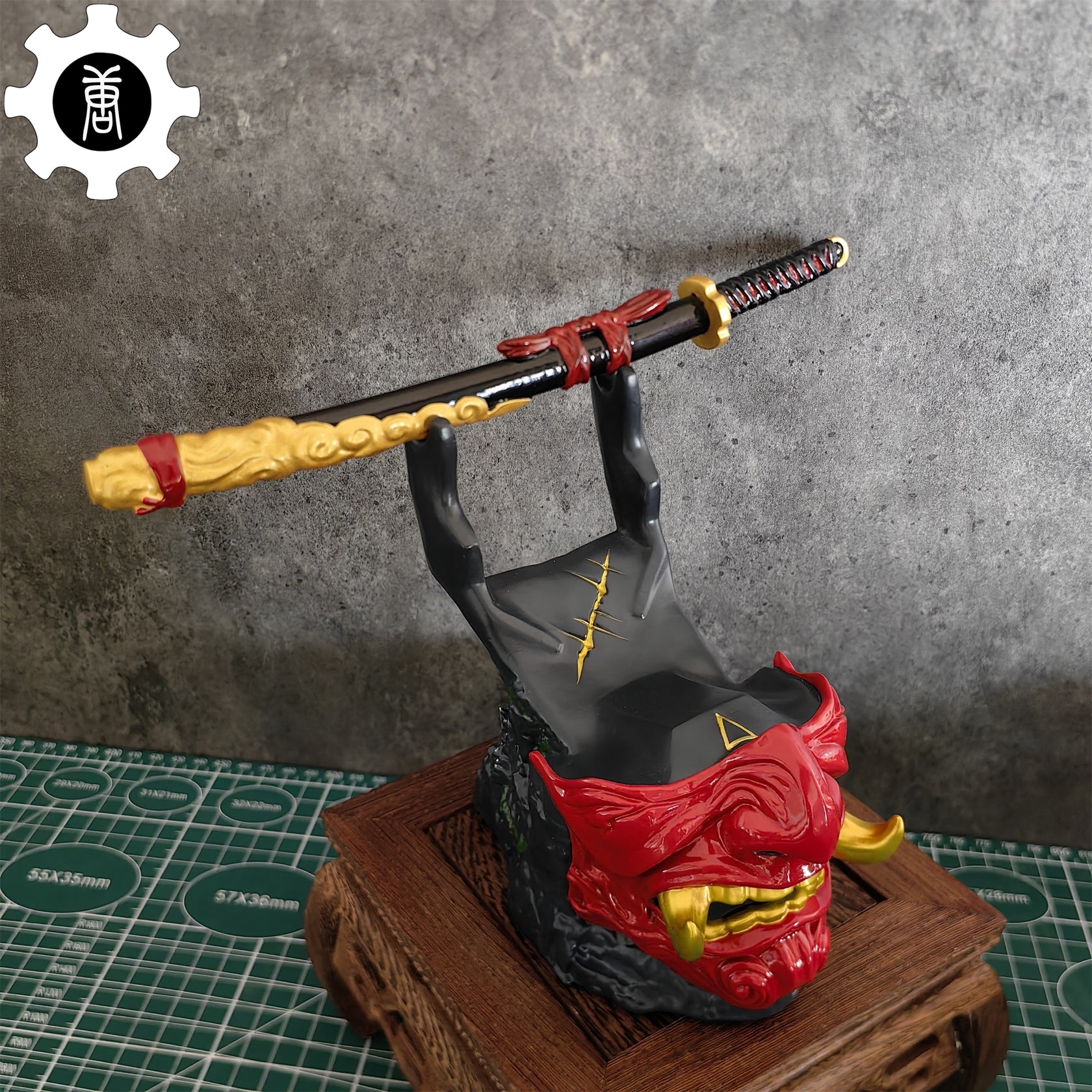 Ghost Oni Samurai Helmet Gaming Controller Stand – Leones Marvelous Items