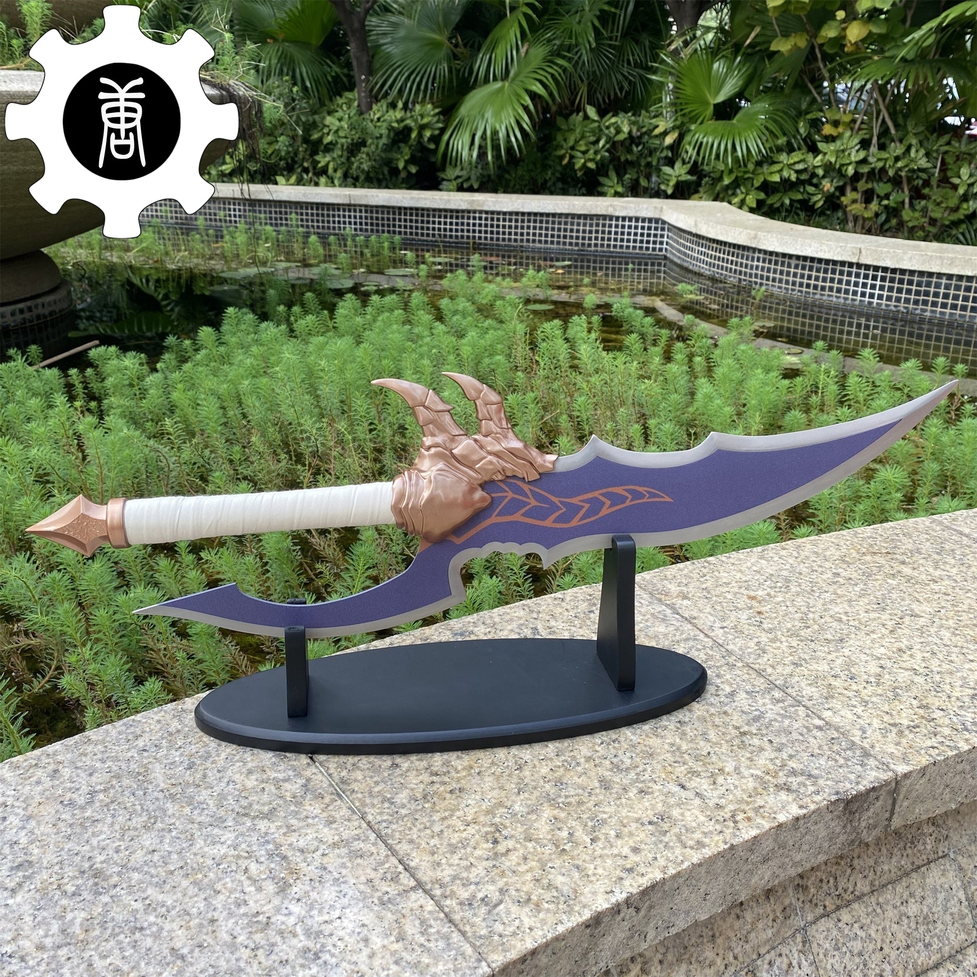 Kasaka's Venom Fang Dagger & Knight Killer Foam Dagger Life-Size Metal ...