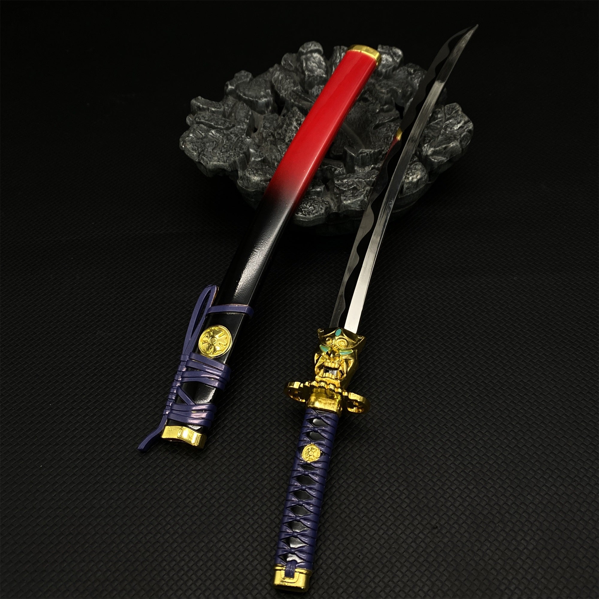 Metal Val Oni Katana Replica For Display – Leones Marvelous Items