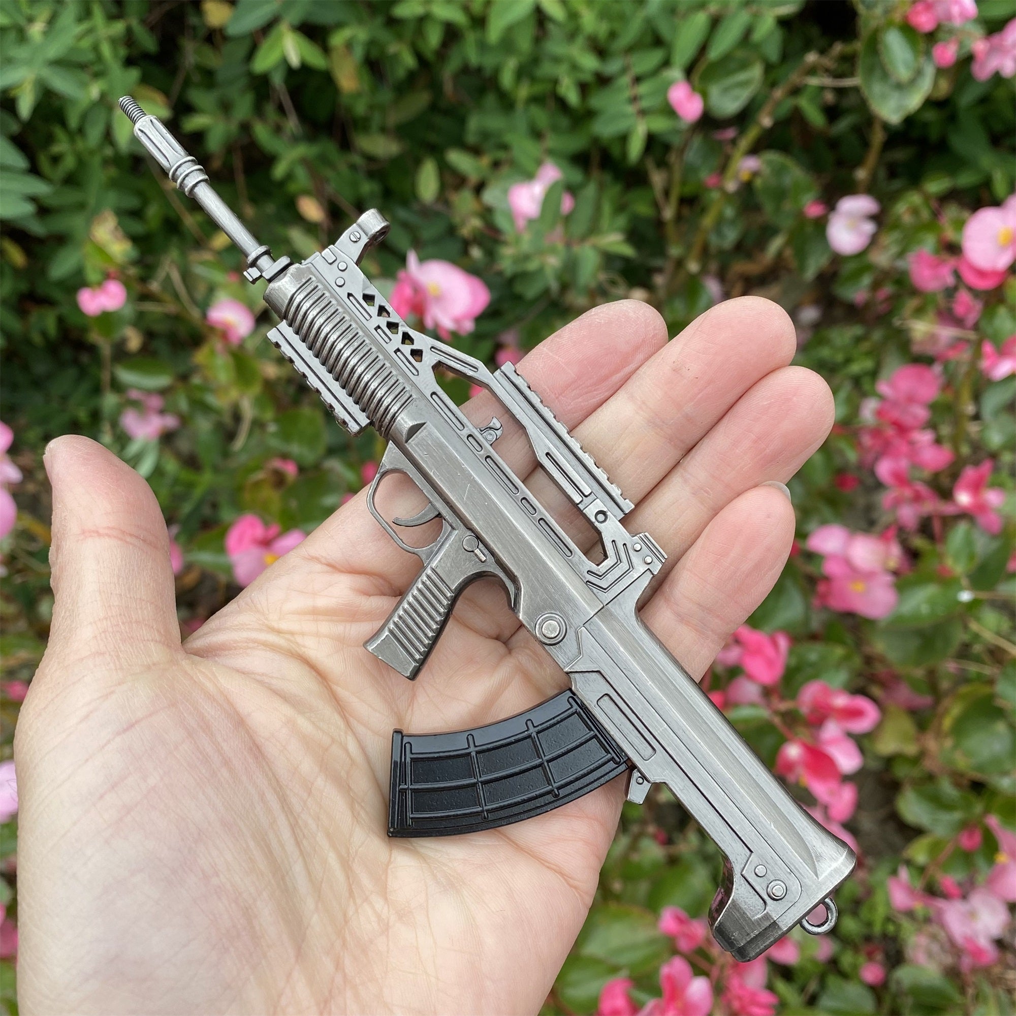 QBZ95 Miniature Metal Gun 20CM/8.7" – Leones Marvelous Items