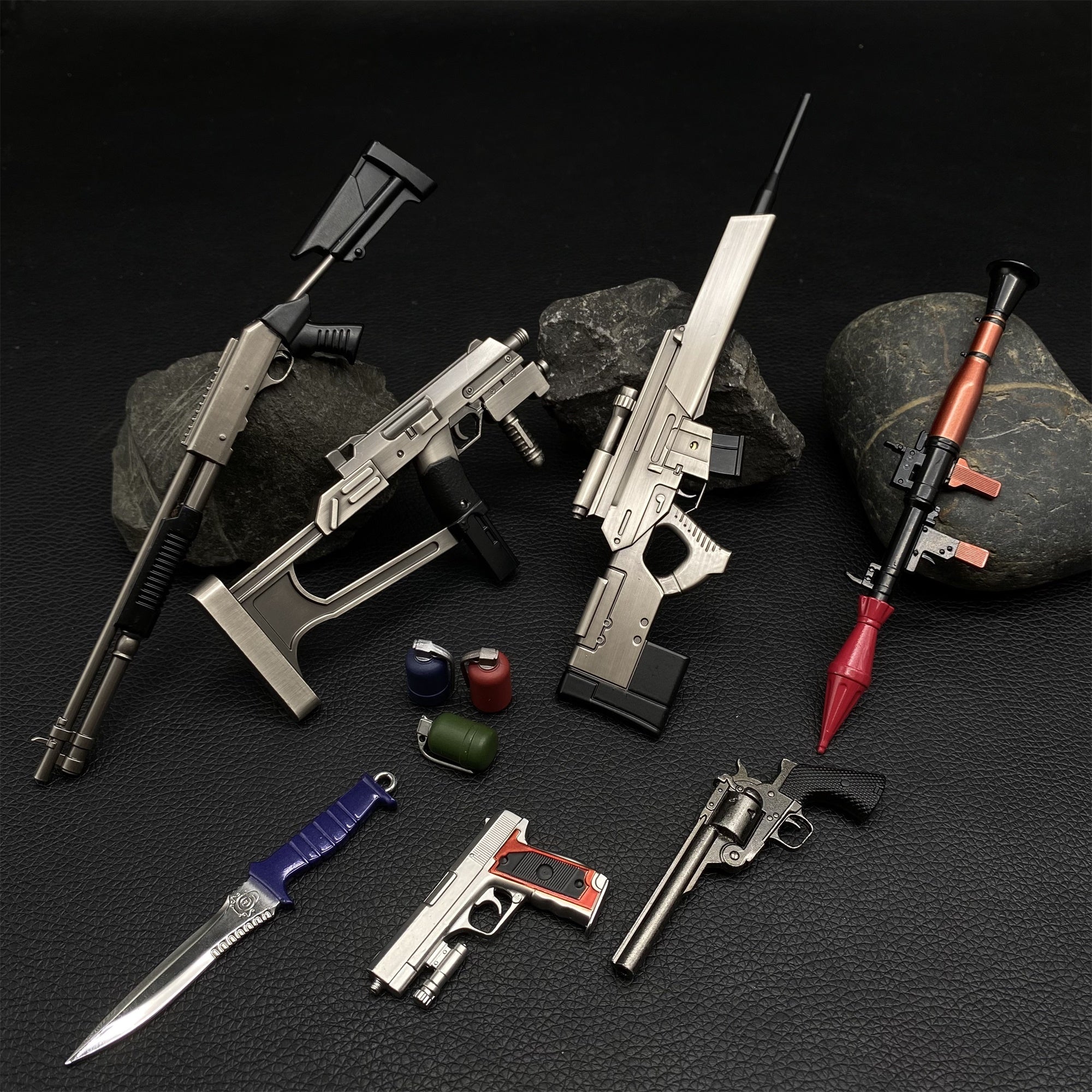 Re4 Weapon Case Leon S Kennedy Metal Mini Weapon Suitcase 8 Options ...