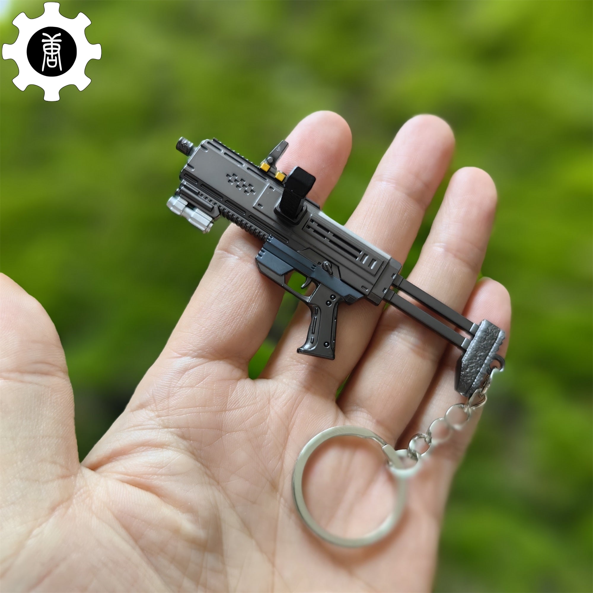 Tiny SMG-37 Defender Submachine Gun Model Metal Keychain – Leones ...