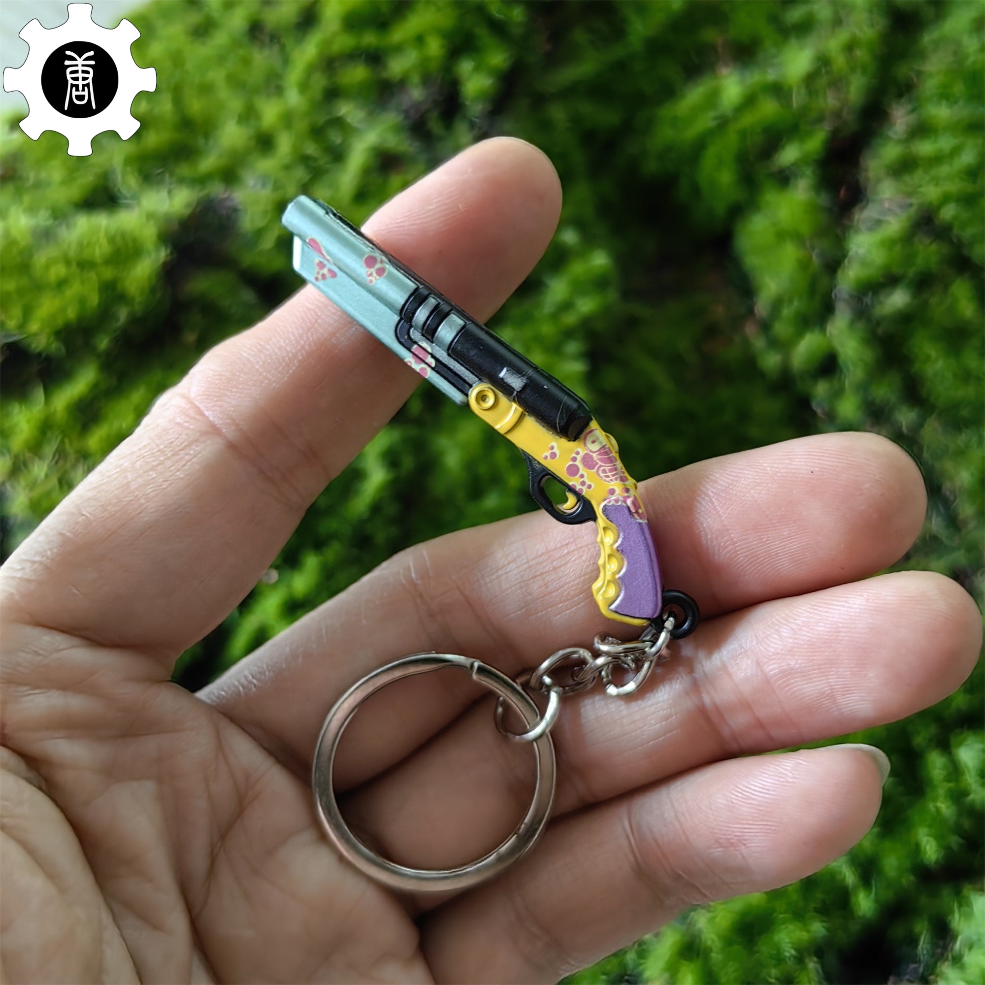 Val Mini Wunderkind Shorty Gun Metal Keychain – Leones Marvelous Items