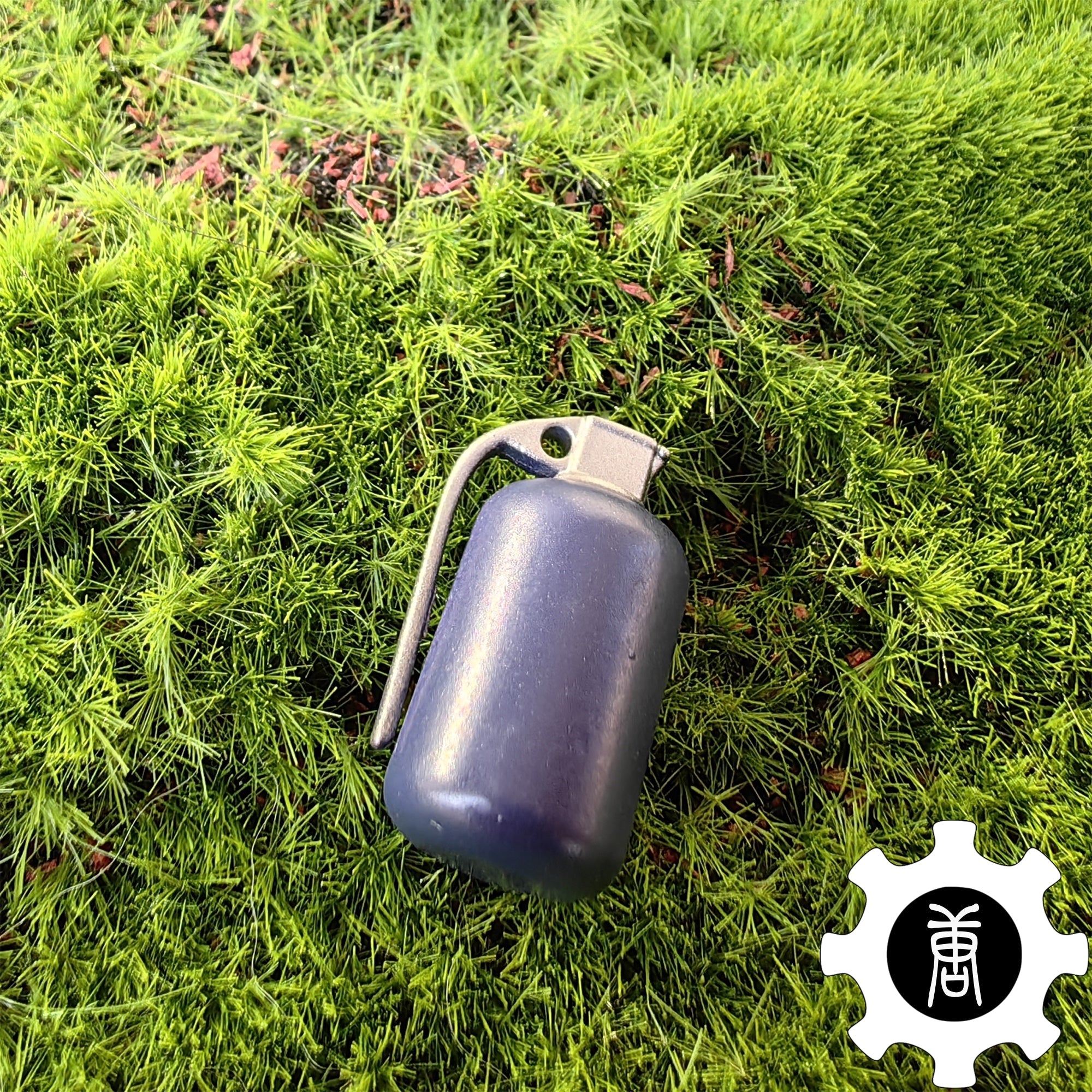 Re4 Leon S Kennedy Metal Mini Weapon Suitcase 11 in 1 – Leones ...