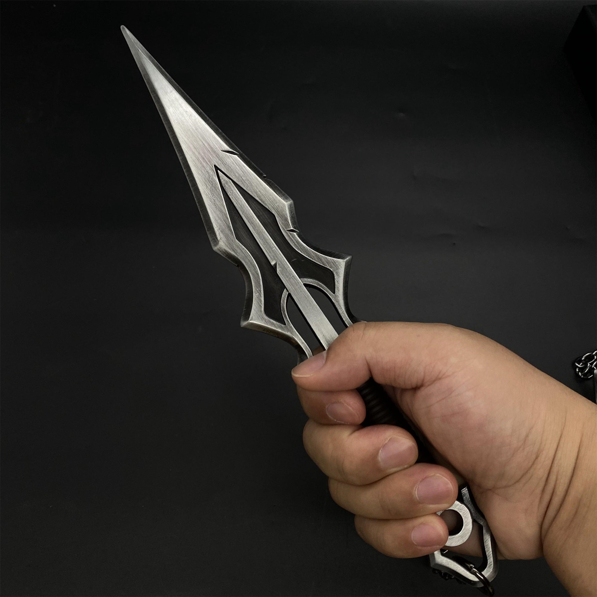 IRL MK Scorpion Kunai Metal Replica – Leones Marvelous Items
