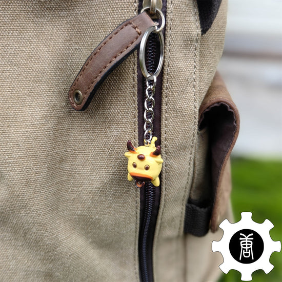 Val Gun Buddy Keychain Backpack Decor 4 In 1 Pack – Leones Marvelous Items