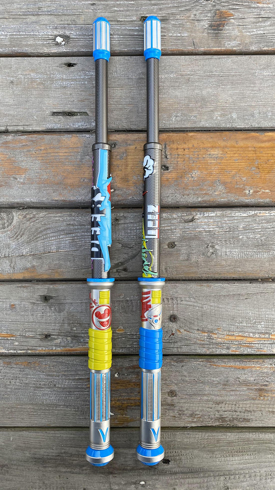 Life-size Lifeline Heirloom Shock Sticks Metal Replica – Leones ...